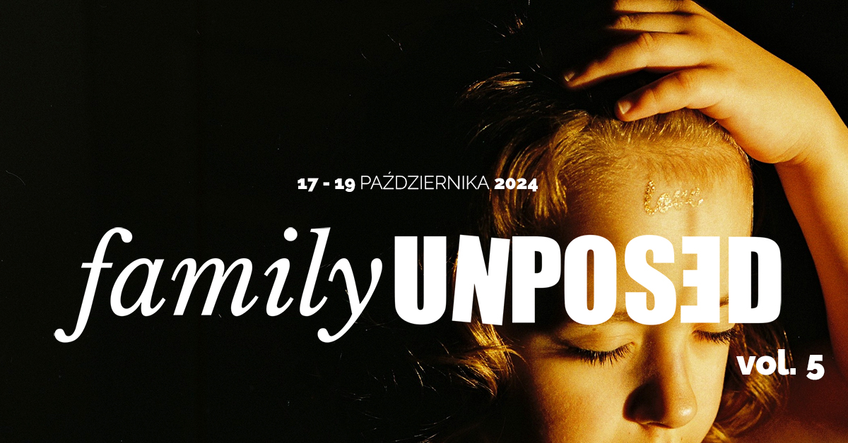 Family Unposed 2024 - Evenea.pl